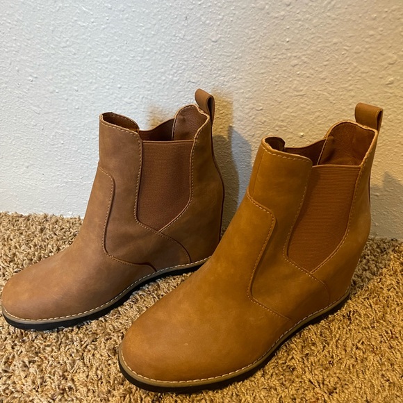 Universal Thread | Shoes | Universal Thread Wedge Booties | Poshmark